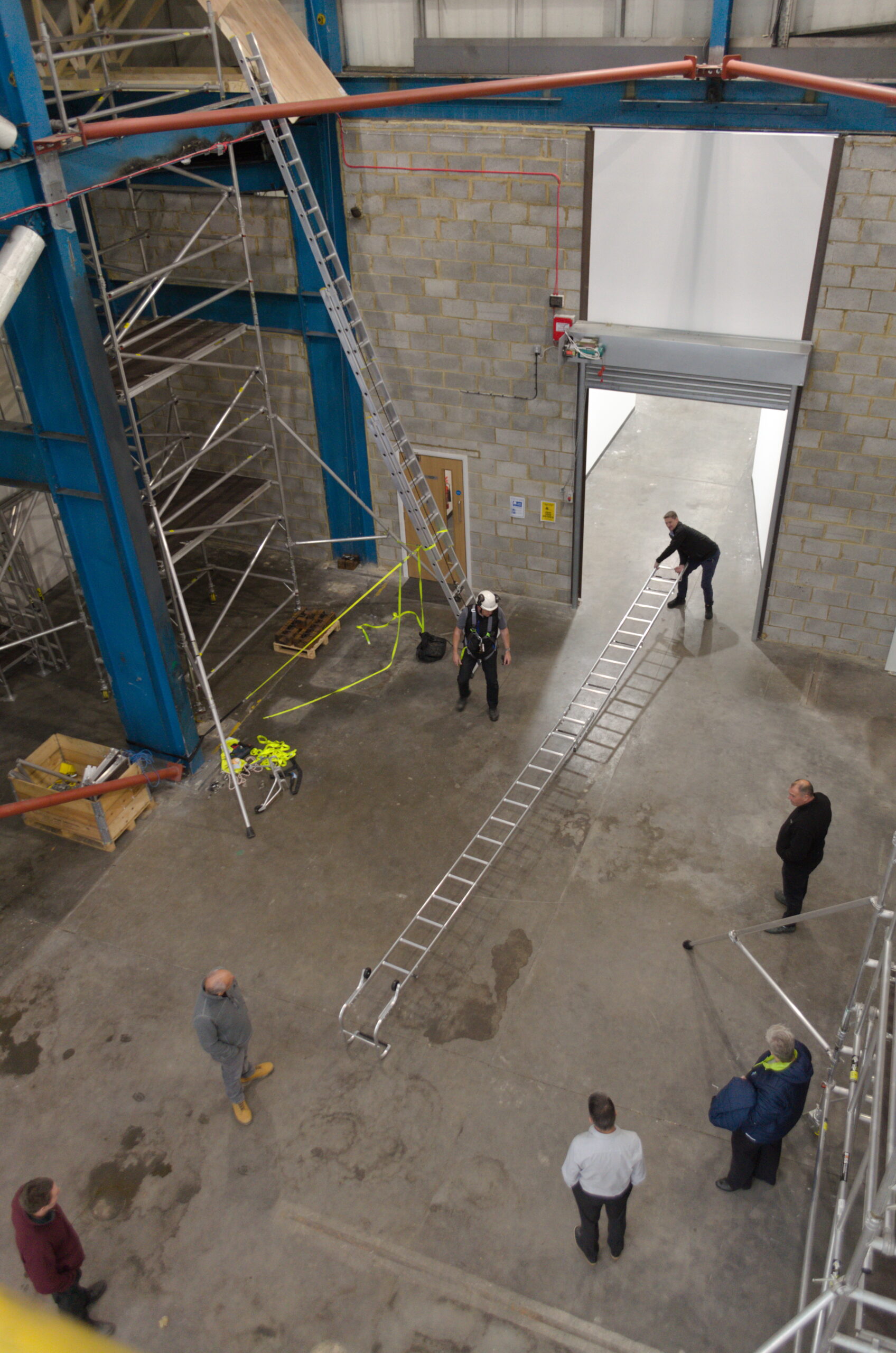 Roof Ladders - The Ladder Association